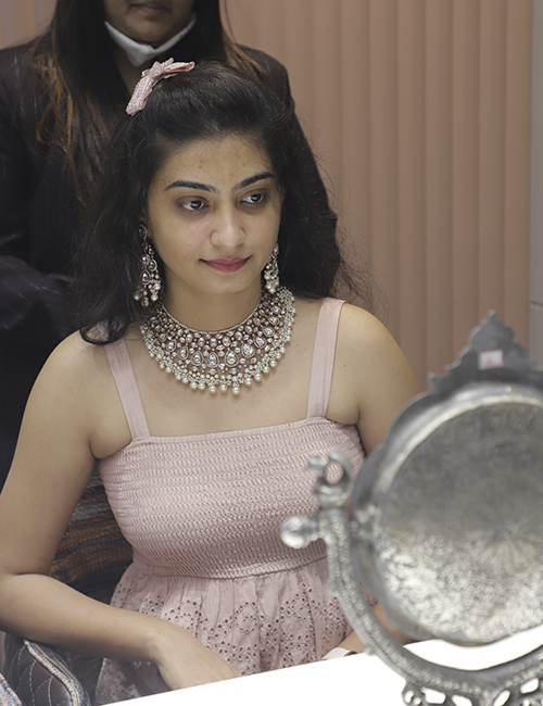 Elegant Customized diamond jewellery | Best Diamond jewellery | Charu Jewels